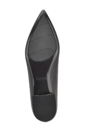Nine West Pointed-toe Flat - Black