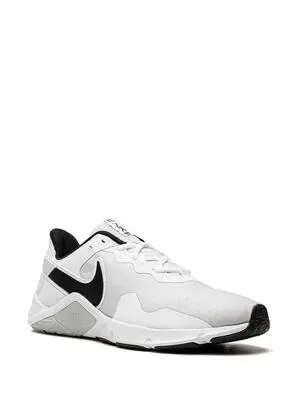 Nike Legend Essential 2 Sneakers