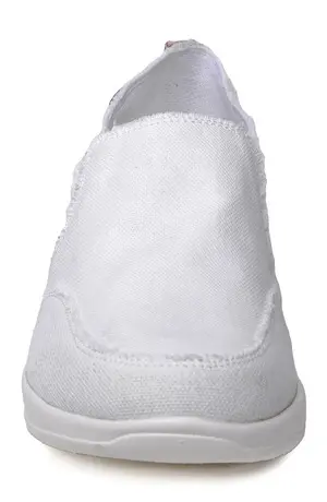 Minnetonka Expanse Slip-on Sneaker