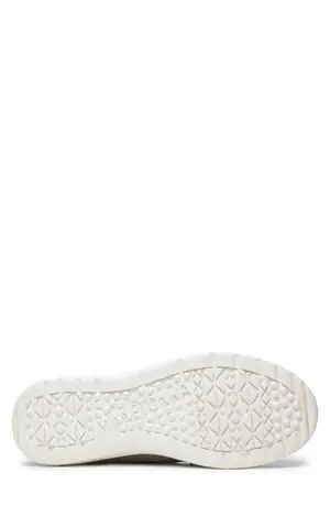 Minnetonka Expanse Slip-on Sneaker