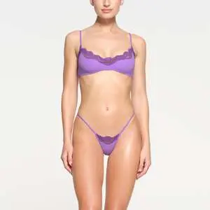 SKIMS Fits Everybody Lace String Thong Ultra Violet Tonal