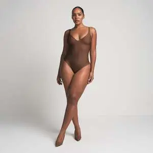 SKIMS Unlined Plunge Thong Bodysuit - Jasper