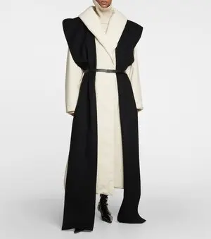 THE ROW Dodi Cashmere Scarf - Black