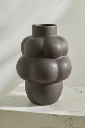 LOUISE ROE 04 Balloon Ceramic Vase - Brown