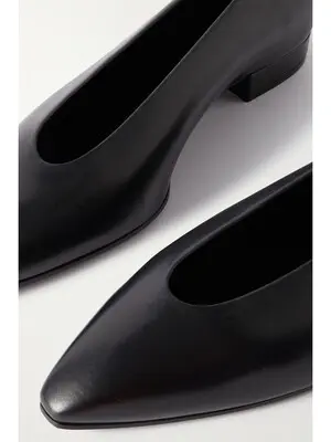 Loro Piana Rebecca Leather Point-toe Flats - Black