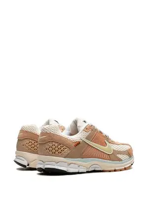 Nike Zoom Vomero 5 "have A Day" Sneakers - Neutrals