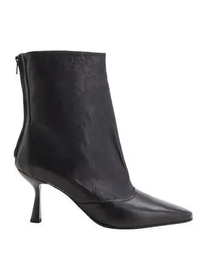 8 By Yoox Heeled Booties