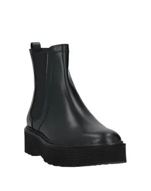 TOD'S Ankle Boots - Black