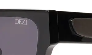 Dezi Slick 55mm Shield Sunglasses - Black/dark Smoke