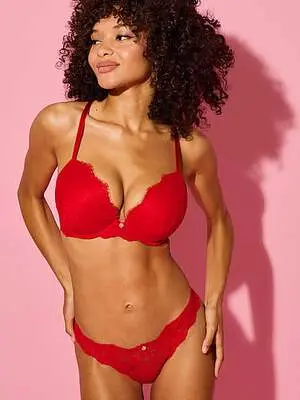 Victoria's Secret Dream Angels Smooth & Lace Push-up Bra - Red