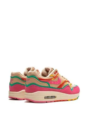 Nike Air Max 1 Familia Sneakers - Pink