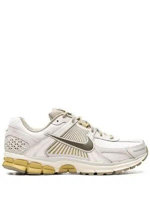 Nike Zoom Vomero 5 Sneakers