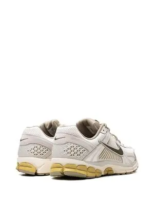 Nike Zoom Vomero 5 Sneakers