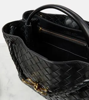 Bottega Veneta Andiamo Medium Leather Tote Bag