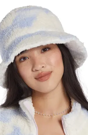 Roxy X Chloe Kim In The Clouds Fleece Bucket Hat