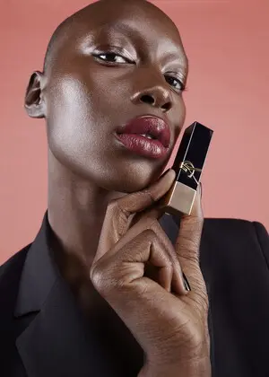Saint Laurent The Bold Lipstick - 11 Frontal Nude