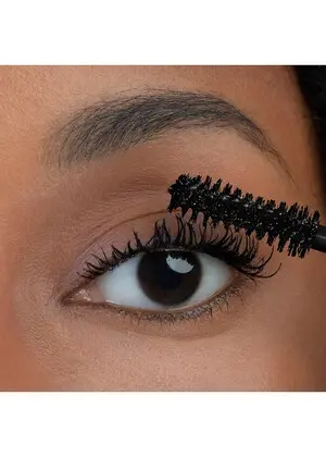 Carolina Herrera Fabulous Eyes Mascara