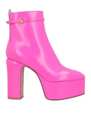 Valentino Garavani Ankle Boots - Pink