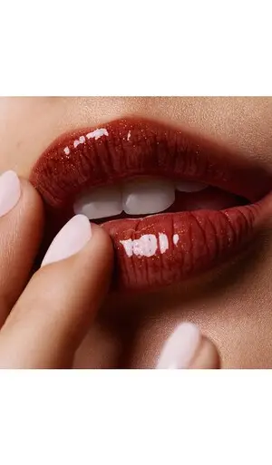 U BEAUTY The Plasma Lip Compound Tinted - Sable