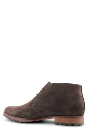 BLAKE MCKAY Dixon Chukka Boots - Brown Suede
