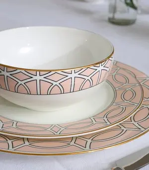 O.W.LONDON Set Of 2 Loop Dessert Plates - Pink