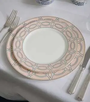 O.W.LONDON Set Of 2 Loop Dessert Plates - Pink