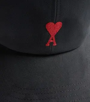 Ami Logo Embroidered Baseball Cap - Black
