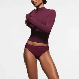 SKIMS Soft Smoothing Seamless Brief Deep Berry