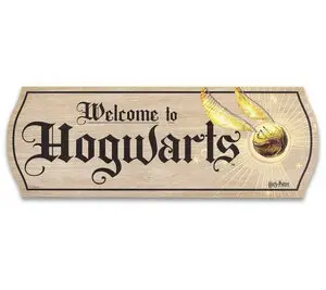 OPEN ROAD BRANDS Harry Potter Welcome To Hogwarts Wood Sign Openroad - One-color
