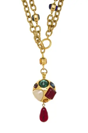 Chanel Gripoix Pendant Necklace