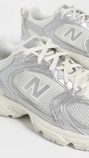 NEW BALANCE 530 Sneakers - Grey/grey