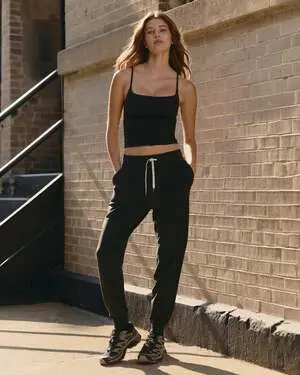 Women's Relaxed Fit Jogger Pants