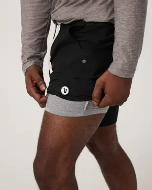 Vuori Kore Lined 9" Shorts - Black