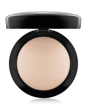 MAC COSMETICS Mineralize Skinfinish Natural Light