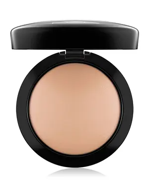 MAC COSMETICS Mineralize Skinfinish Natural - Medium Dark