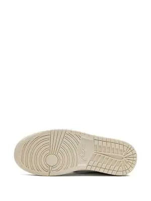 JORDAN Air 1 High Sneakers - Neutrals