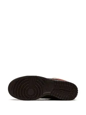Nike Dunk Low Sneakers - Brown