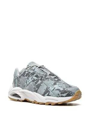 Nike Air Terra Hot Step Sneakers - Grey