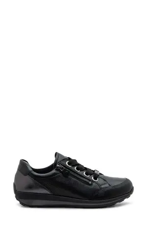 ARA Ollie Sneaker