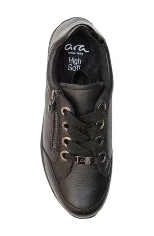 ARA Ollie Sneaker