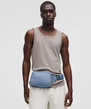 Lululemon Everywhere Belt Bag Large 2l - Washed Denim