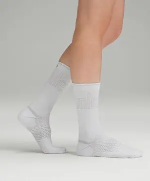 Lululemon Macropillow Crew Running Socks White