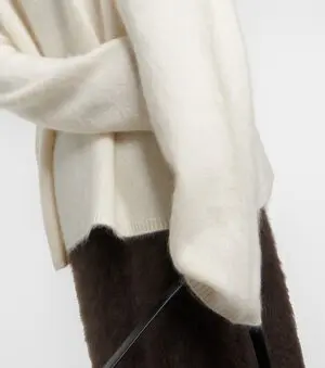 LISA YANG Natalia Brushed Cashmere Sweater - Neutrals