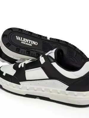 Valentino Garavani Freedots Sneakers - Black