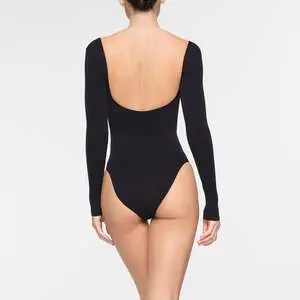 SKIMS Seamless Sculpt Long Sleeve Low Back Brief Bodysuit