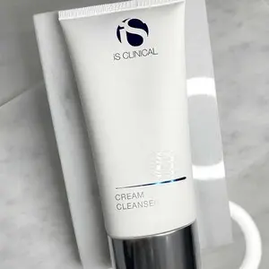 IS CLINICAL Cream Cleanser