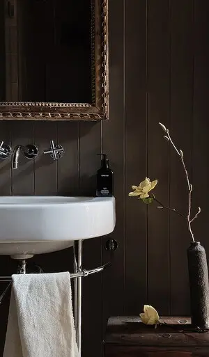 HOMECOURT Neroli Leaf Hand Wash
