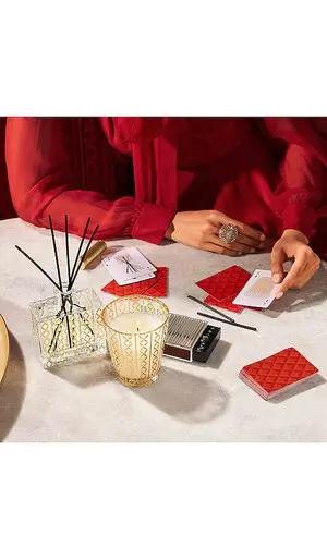 NEST NEW YORK Holiday Classic Candle & Reed Diffuser Set In Red