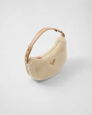 Prada Arqué Shearling And Leather Shoulder Bag - Écru/noisette