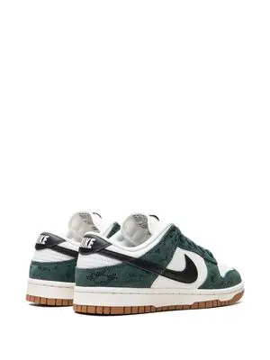 Nike Dunk Low Snake Sneakers - Green